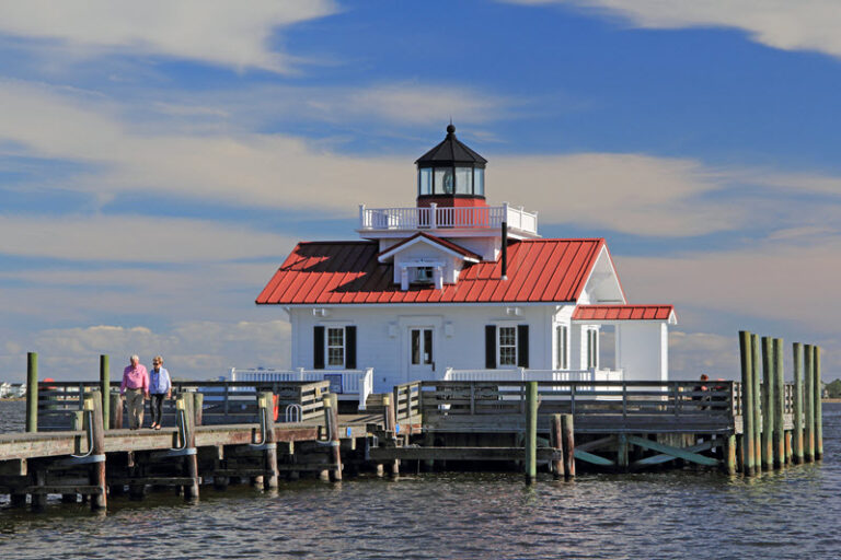 Can You Climb All 10 Lighthouses In North Carolina In One Day ...