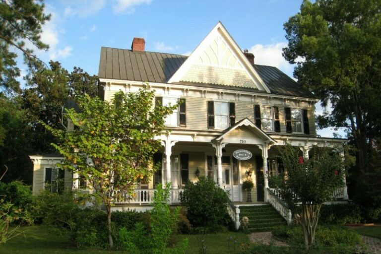 Visit Summerville SC: The Ultimate Guide to "Flowertown" - Carolina ...